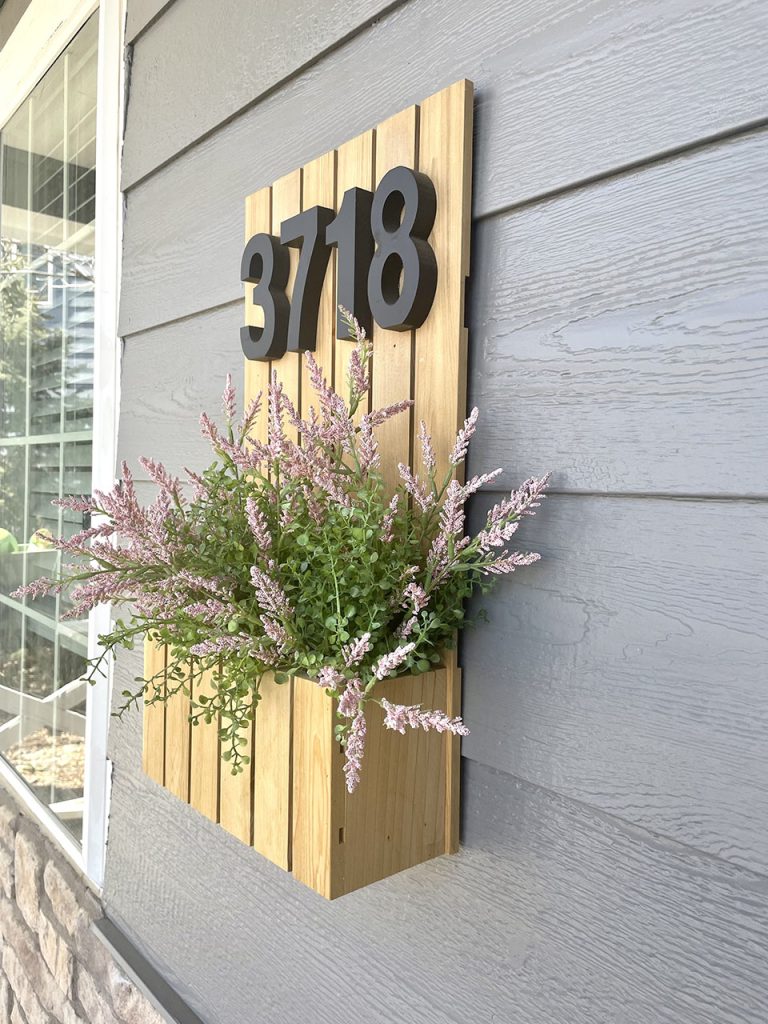 Front Door Cedar Address Sign & Planter - The Conway Collective